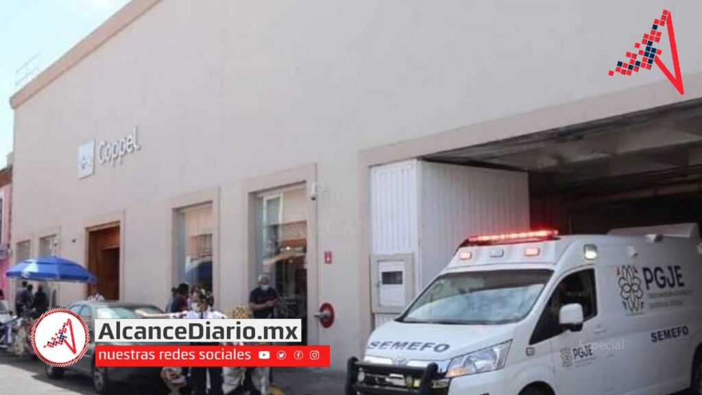 Hallan feto en los baños del Coppel de Tlaxcala
