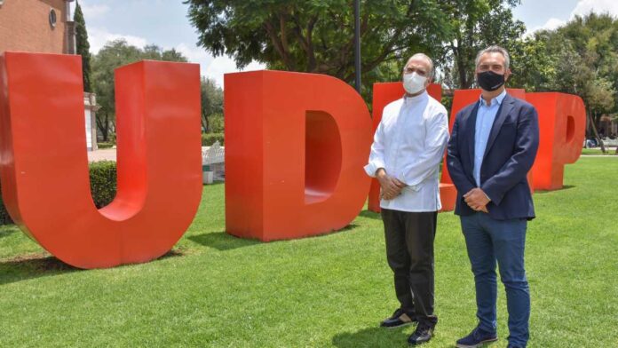 Comunidad UDLAP disfruta de clase magistral del chef Pierre Schutz