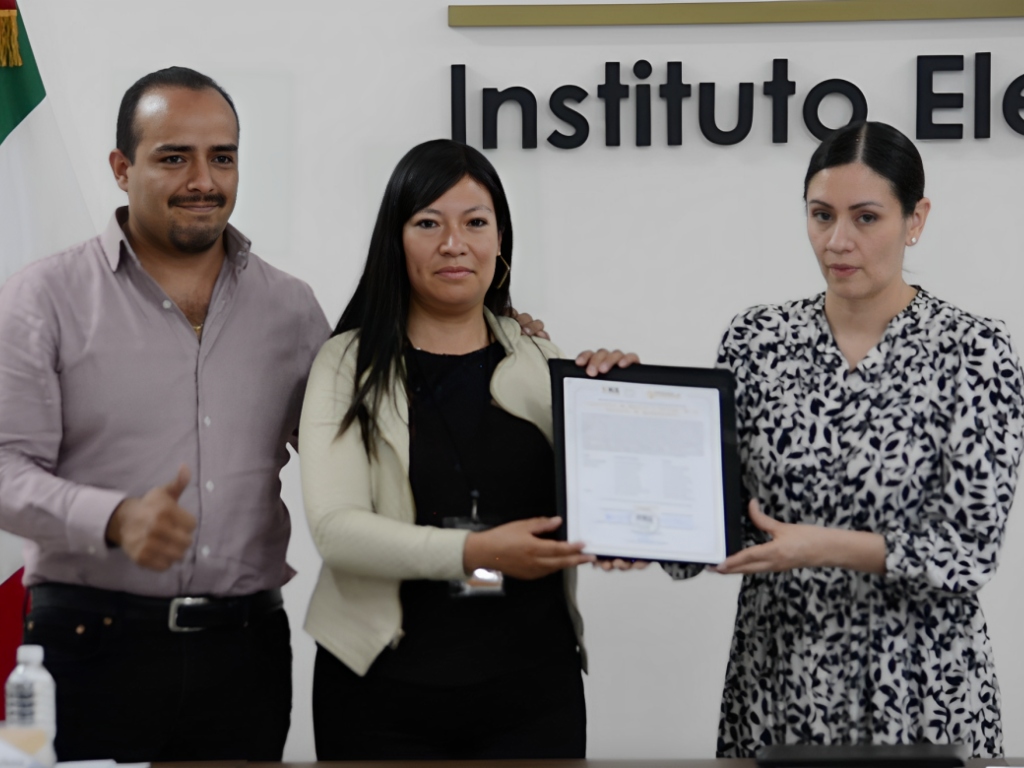Ana Laura Sánchez recibe constancia de mayoría como alcaldesa electa de ...