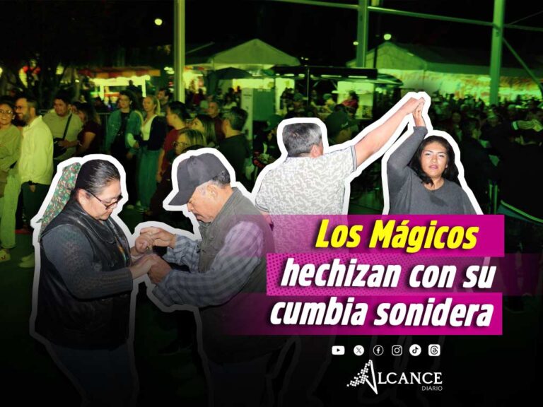 Los Mágicos cautivan al público cholulteca con su cumbia sonidera
