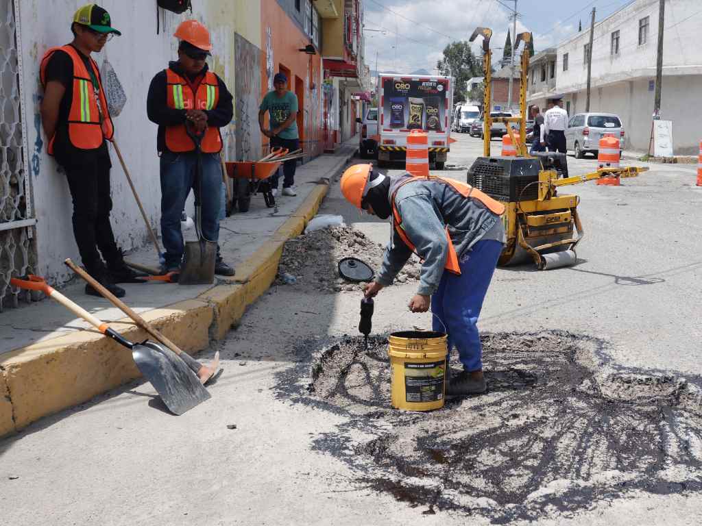 Gobierno estatal tapa más de 5 mil baches desde junio con el programa ...
